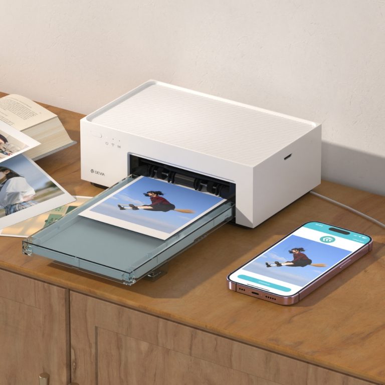 Devia Mobile Accessories Wholesaler